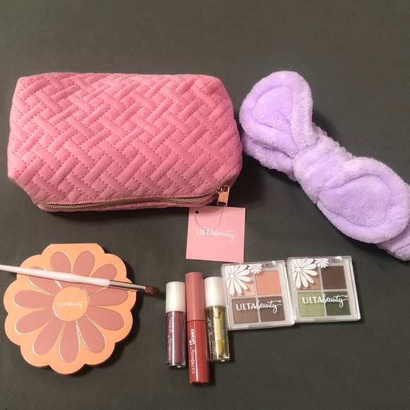 Ulta Beauty | Makeup | New Ulta Beauty Collection 9 Piece Makeup Gift ...